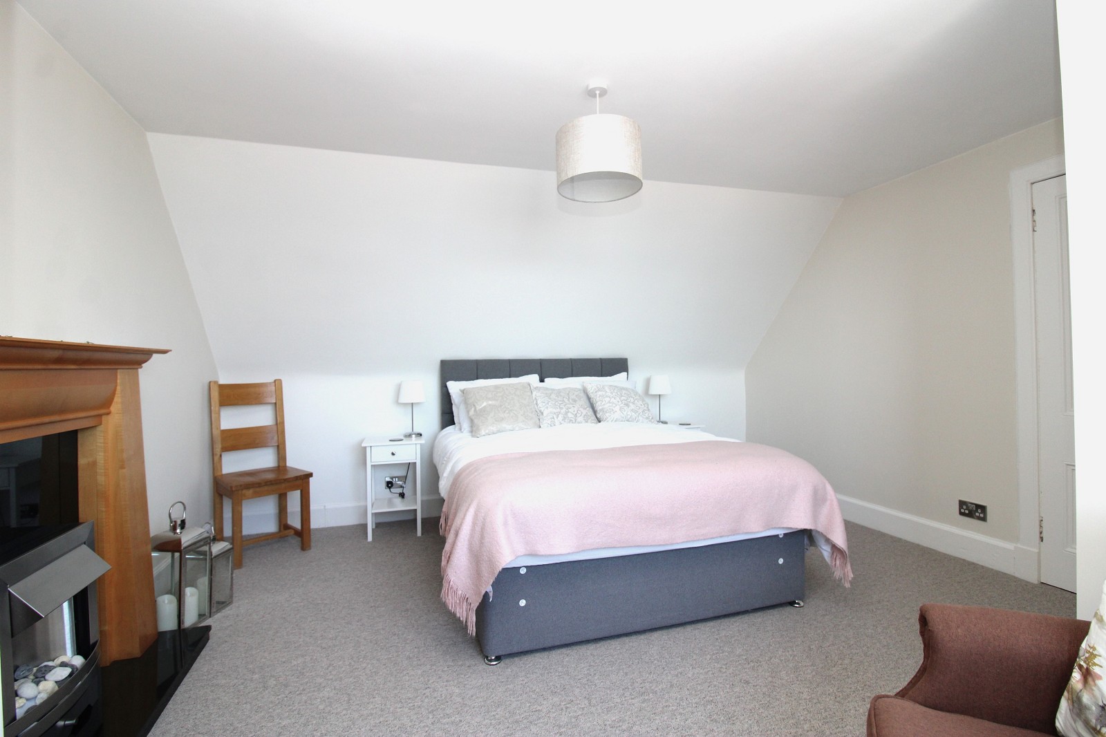 Creel Cottage, 31 High Street, Avoch. IV9 8PT