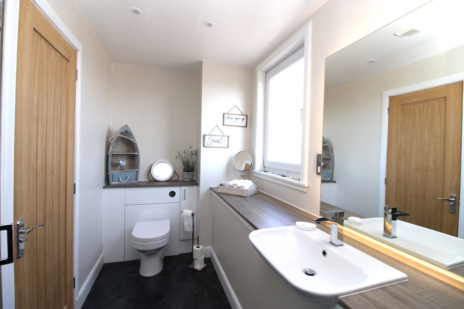 Creel Cottage, 31 High Street, Avoch. IV9 8PT