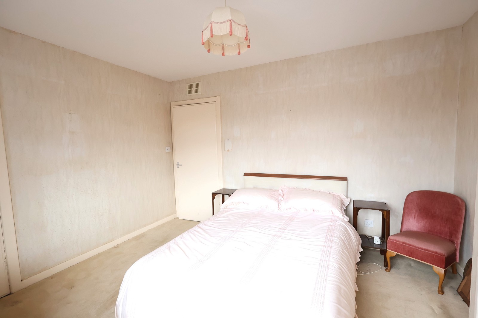 27 Dochfour Drive, Dalneigh, Inverness. IV3 5EB