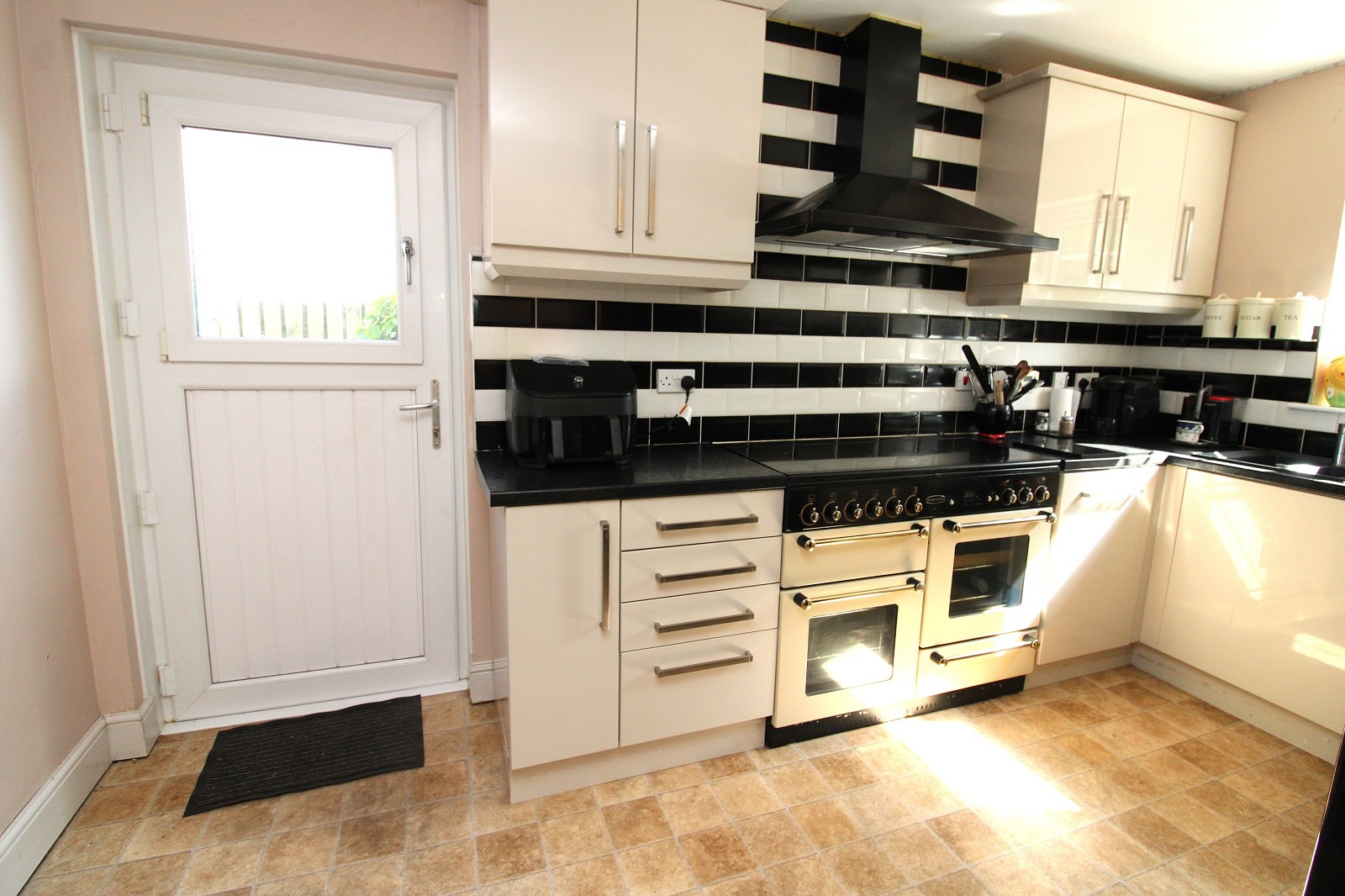 5 Woodgrove Gardens, Inshes, Inverness, IV2 5HQ